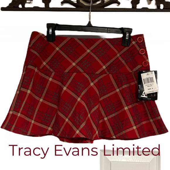 Tracy Evans | Skirts | Tracy Evans Limited Plaid Redgreytan Mini Skirt Sz 5 | Poshmark